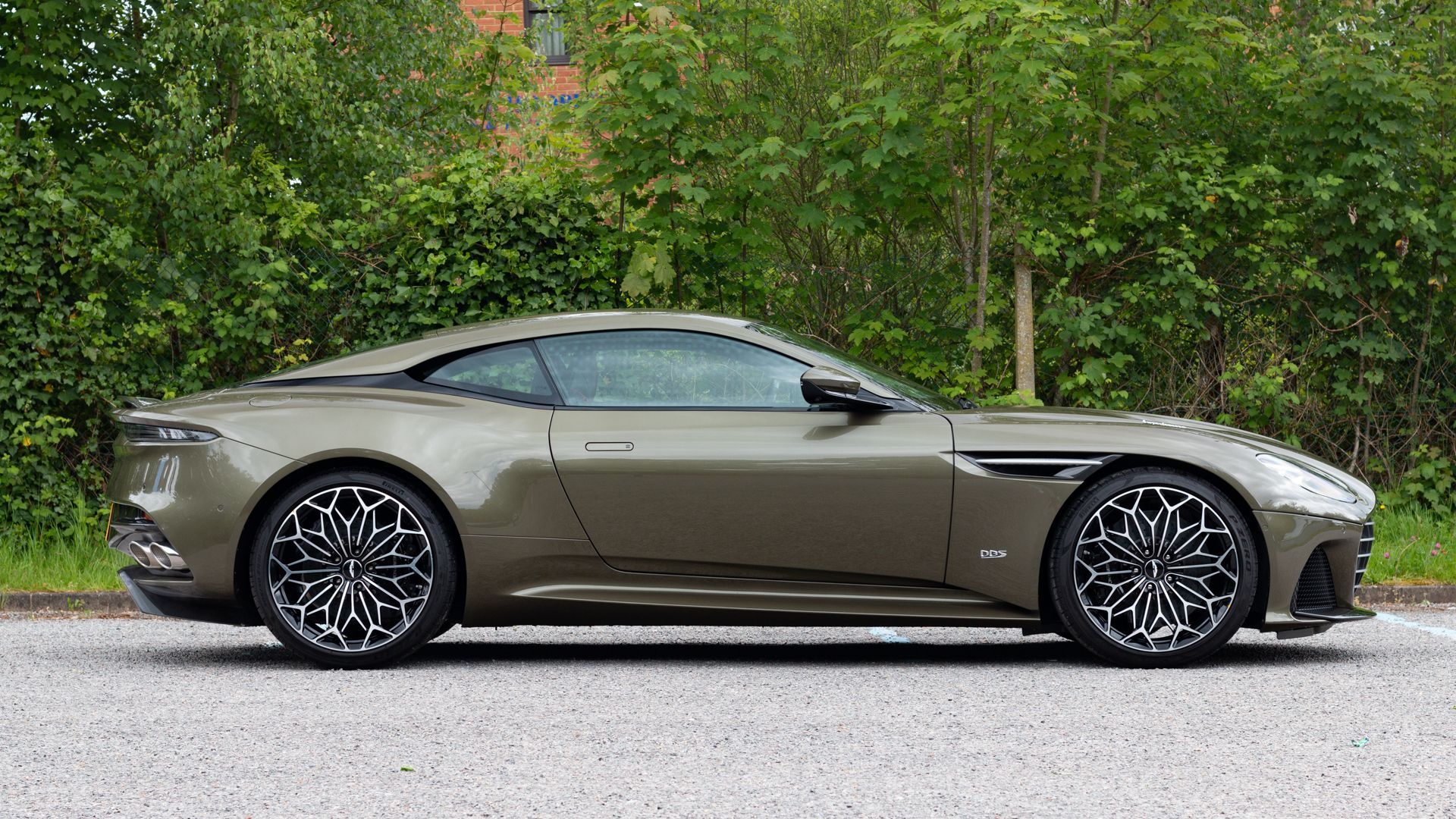 Sold 2020 Aston Martin DBS Superleggera OHMSS | Official UK Koenigsegg ... Sold 2020 Aston Martin DBS Superleggera OHMSS | Official UK Koenigsegg ...